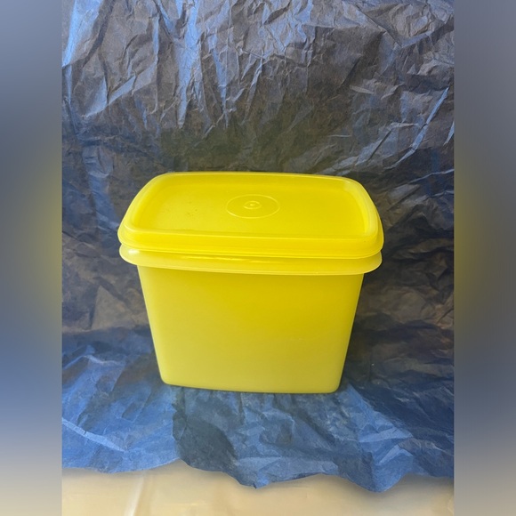 Tupperware | Kitchen | Vintage Tupperware Containers | Poshmark
